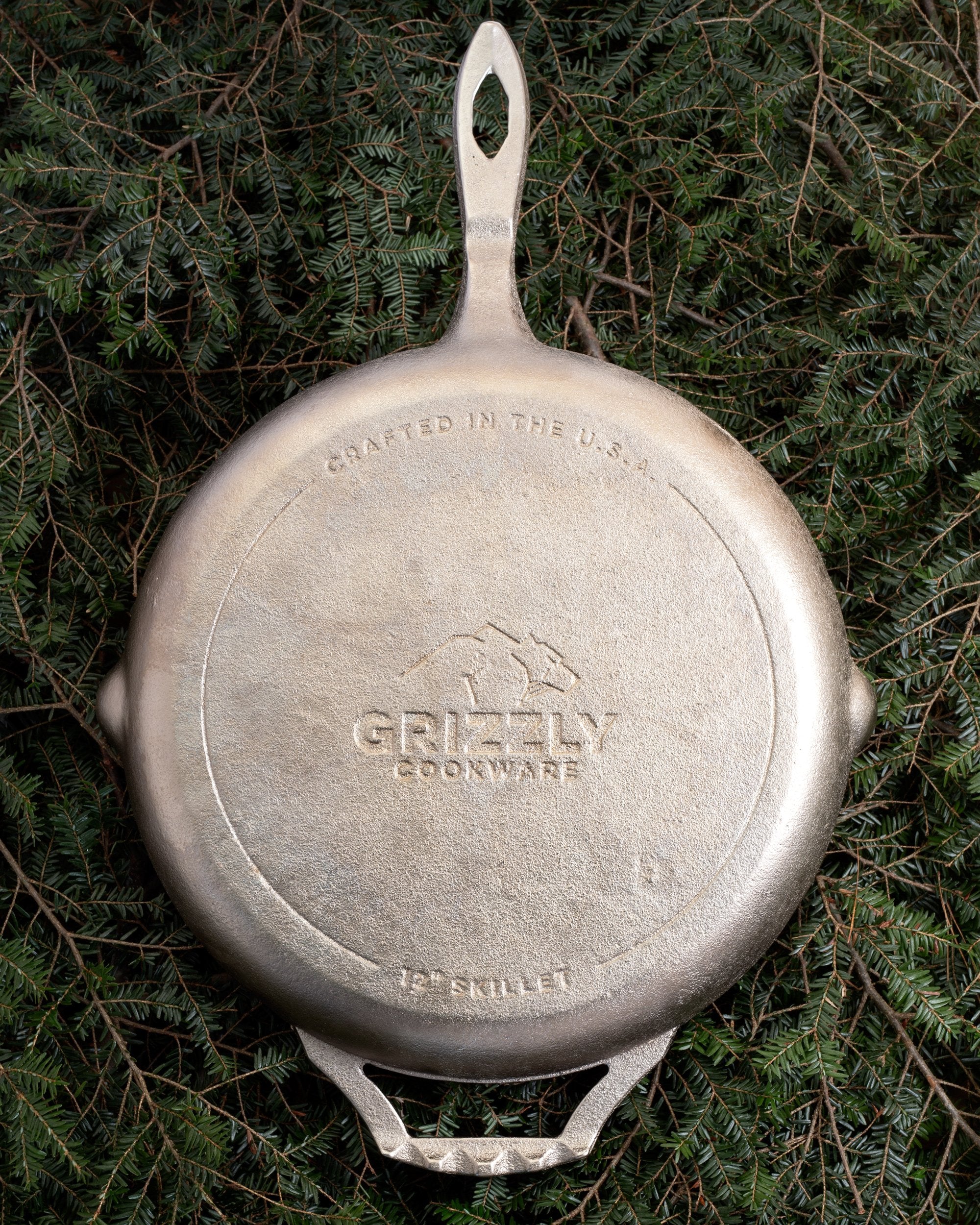 Iron-Clad Gifts: GRIZZLY Cookware's Holiday Gift Guide